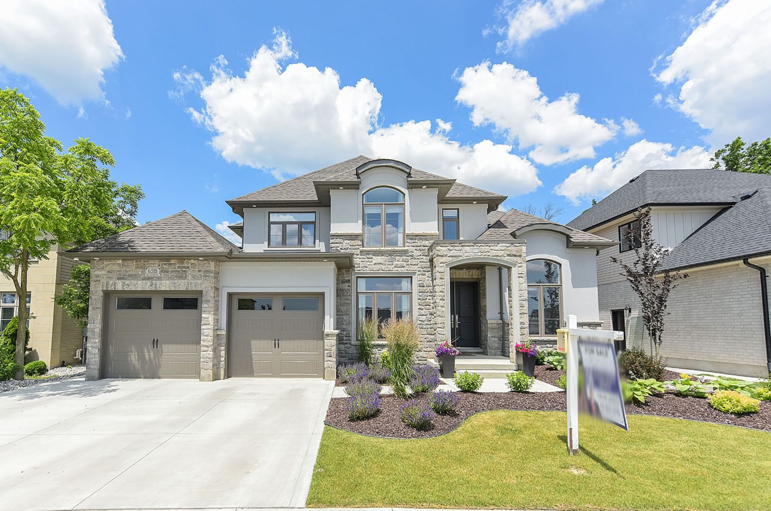 MODEL HOMES - MCR Homes